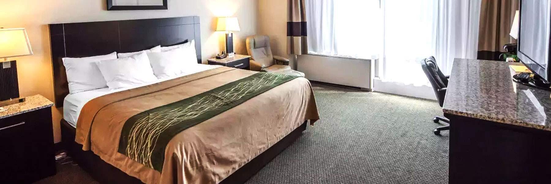 Edmonton, Canada Accommodations | Comfort Inn & Suites Downtown Edmonton